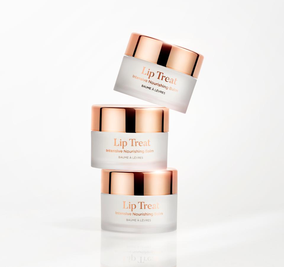 All Lips – Sculpted By Aimee